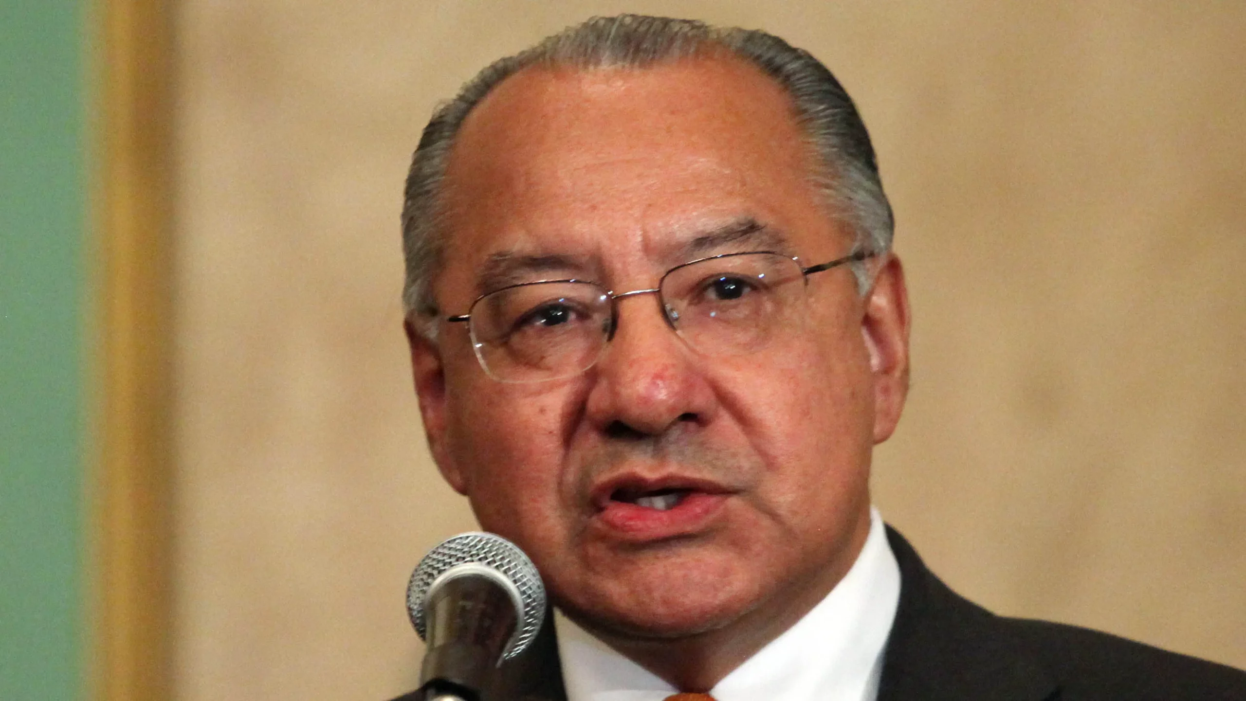 El exdiplomático de Estados Unidos en RD, Manuel Rocha, sentenciado a ...