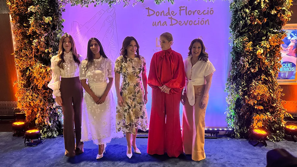 Historia de la Virgen de La Altagracia plasmada en "Donde Floreció una ...