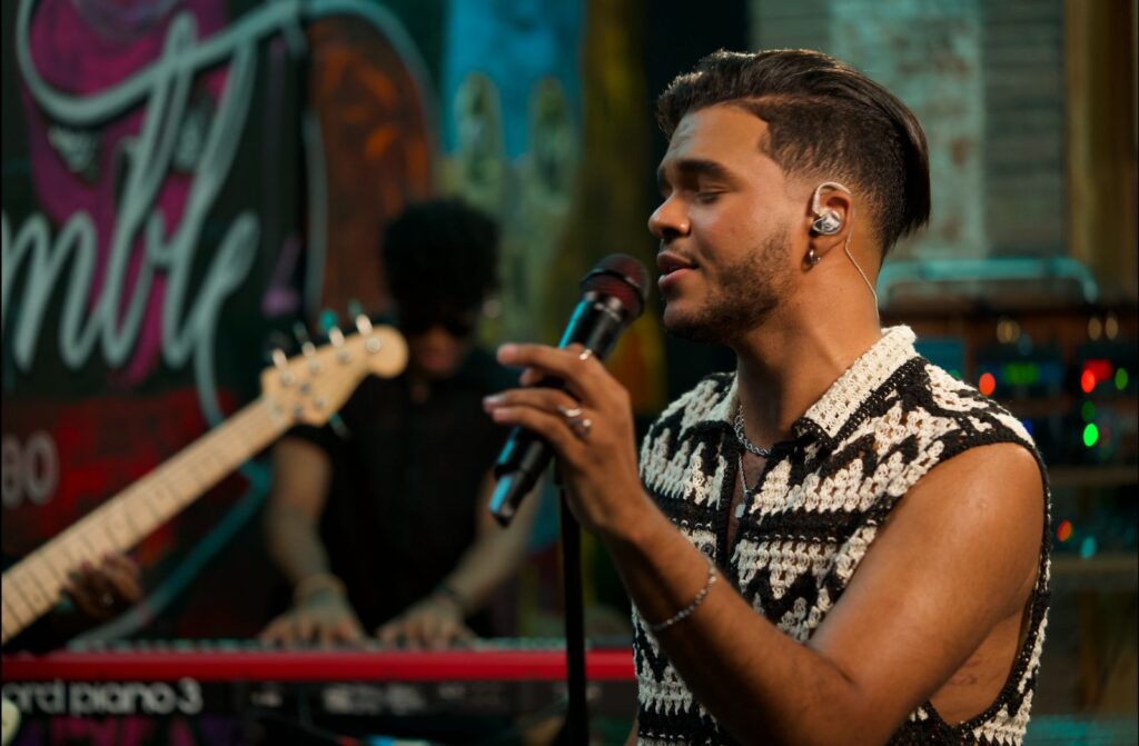 Yohan Amparo: El talento tropical que conquista con su sello